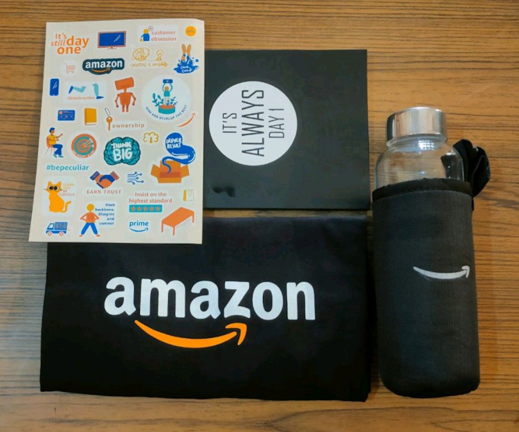 20 New Hire Welcome Kit Ideas | Sugarcoat